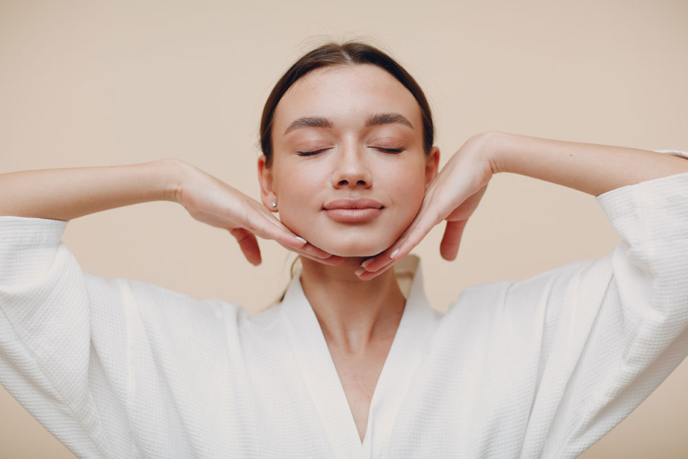 Yoga du visage : la méthode naturelle pour un visage rajeunit